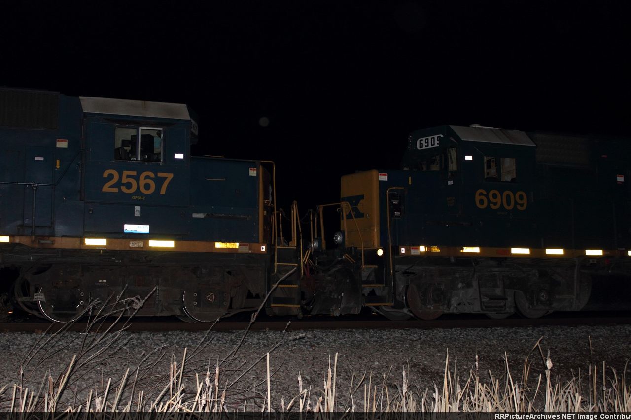CSX 2567 6909